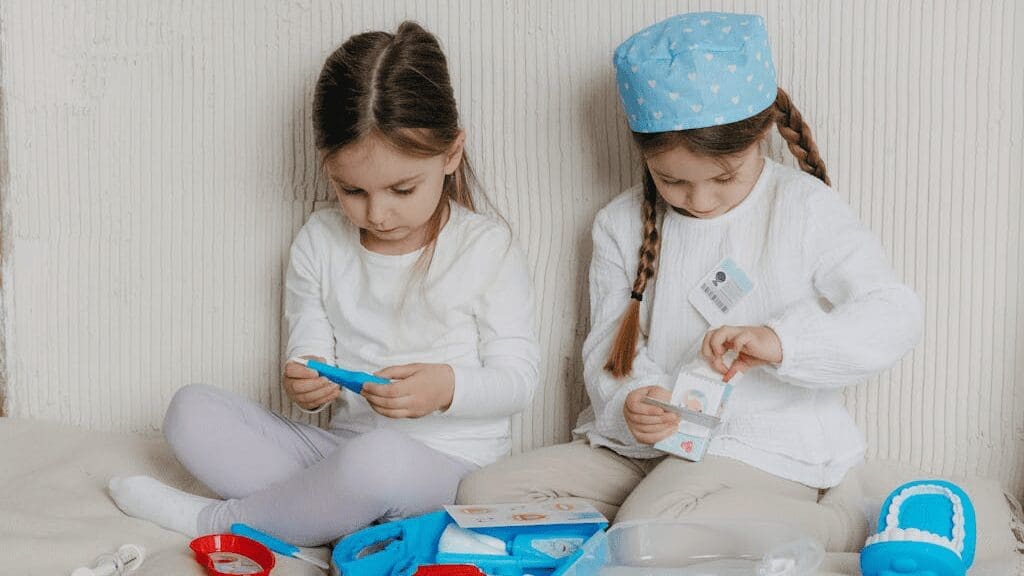 Role Of Neuroplasticity In Brain Development: Top 3 Steps Role Of Neuroplasticity In Brain Development: Top 3 Steps